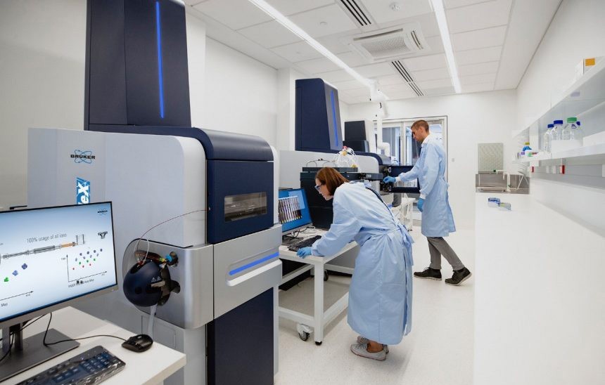 Technological advances in MALDI imaging and spatial proteomics for ...